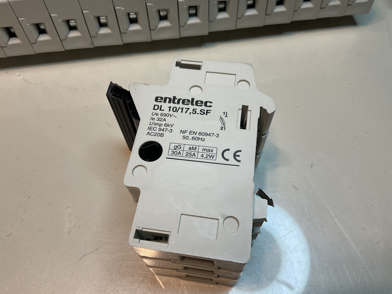 3pc Entrelec Fuse Holder DL10 / 17,5 SF 1 pole WITH 10 AMP FUSES | eBay