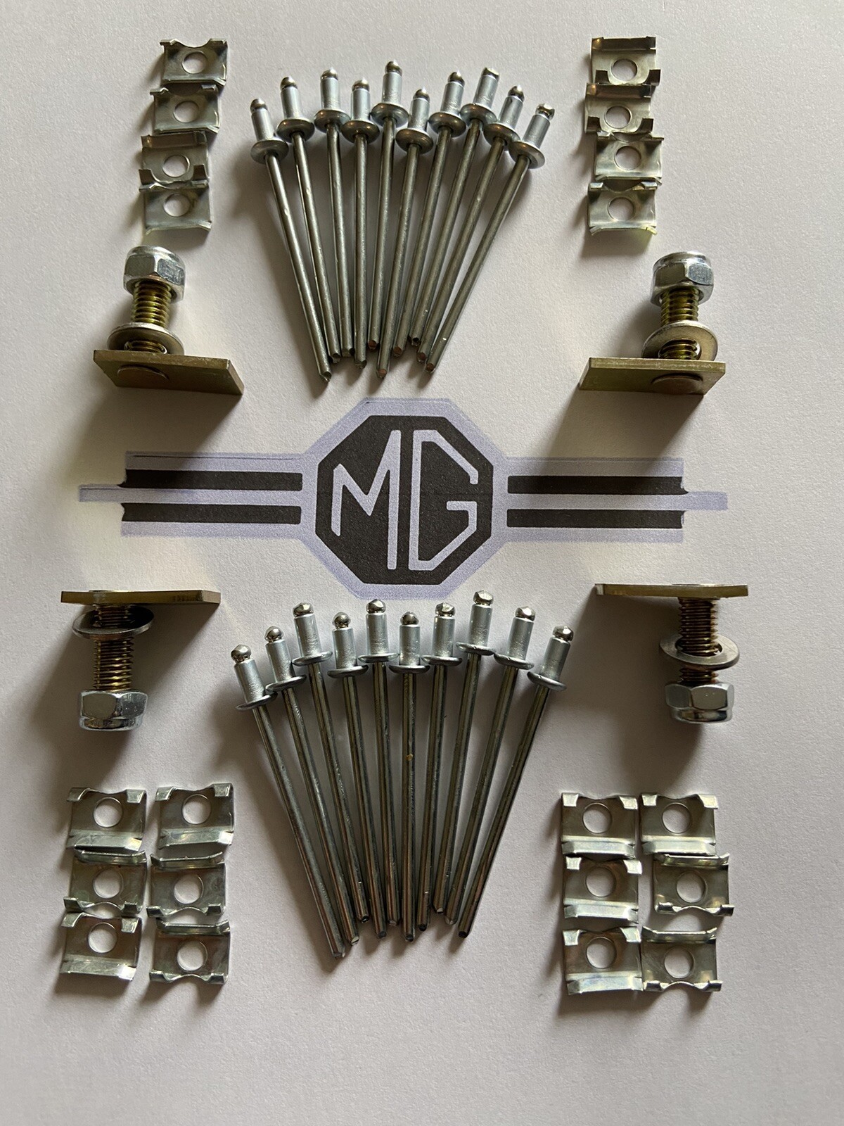 MG Midget Sill Trim Strip Fasteners 1500 Bolts Rivets Full Set ALA3647 ...