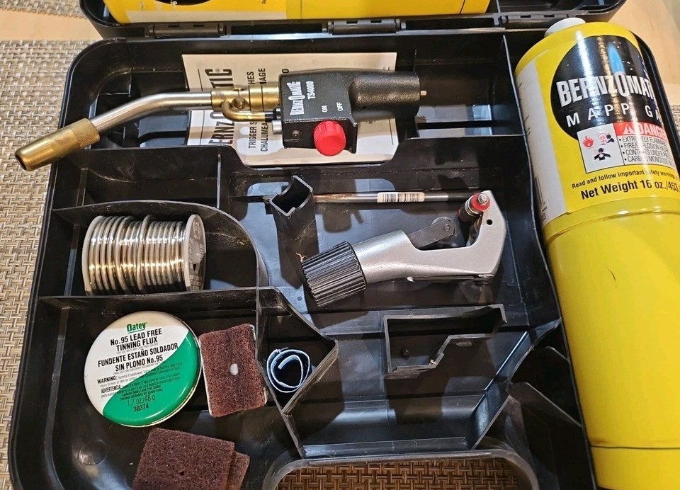Bernzomatic MAP High Heat Torch Kit TS4000 Set With Carry Case Flux ...