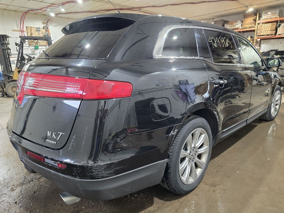 Used Rear Left Door Assembly Rear Side fits: 2013 Lincoln Mkt electric ...
