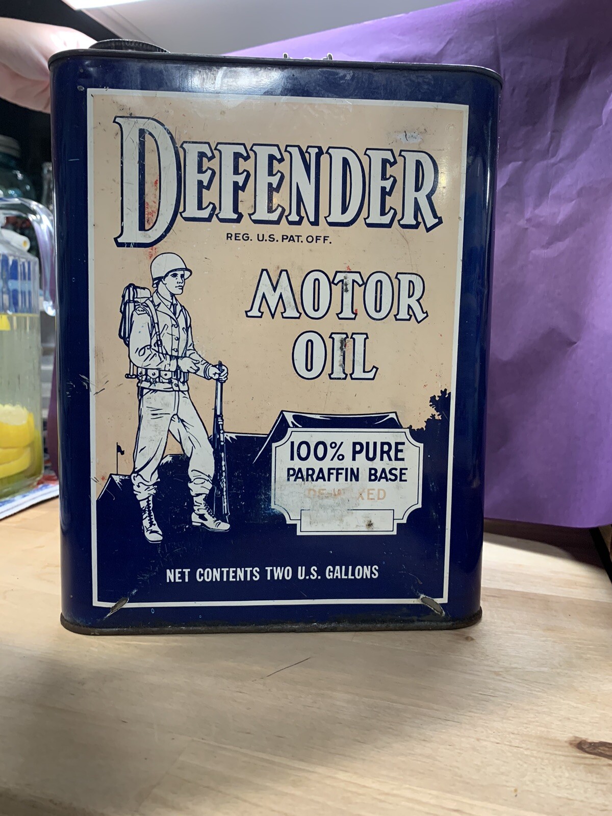 VINTAGE ADVERTISING DEFENDER MOTOR OIL 2 GALLON CAN TIN GARAGE SHOP | eBay