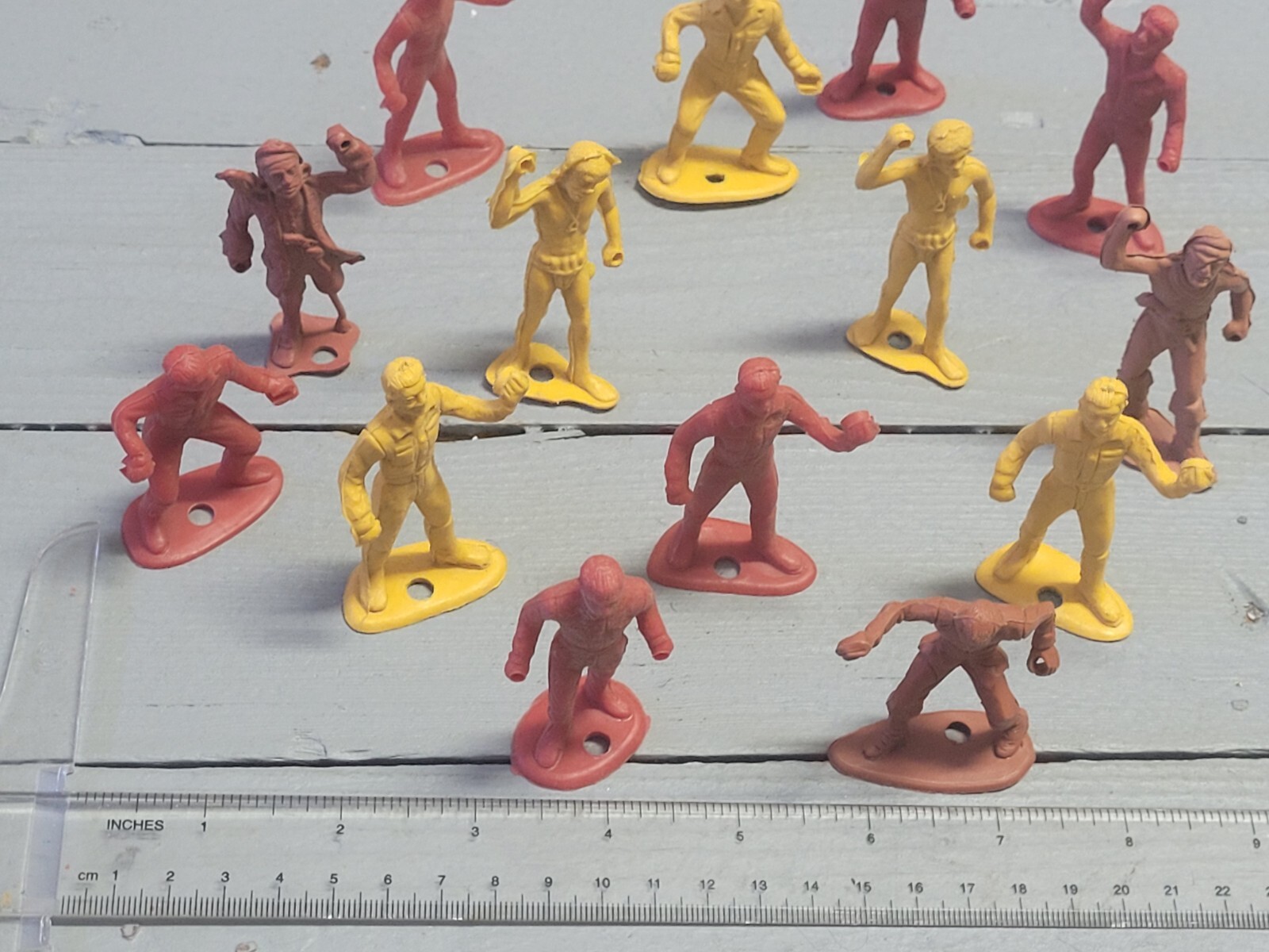 MPC Toy Soldiers Rare Yellows Reds No Weaponry Vintage Toys LOT 14 ...