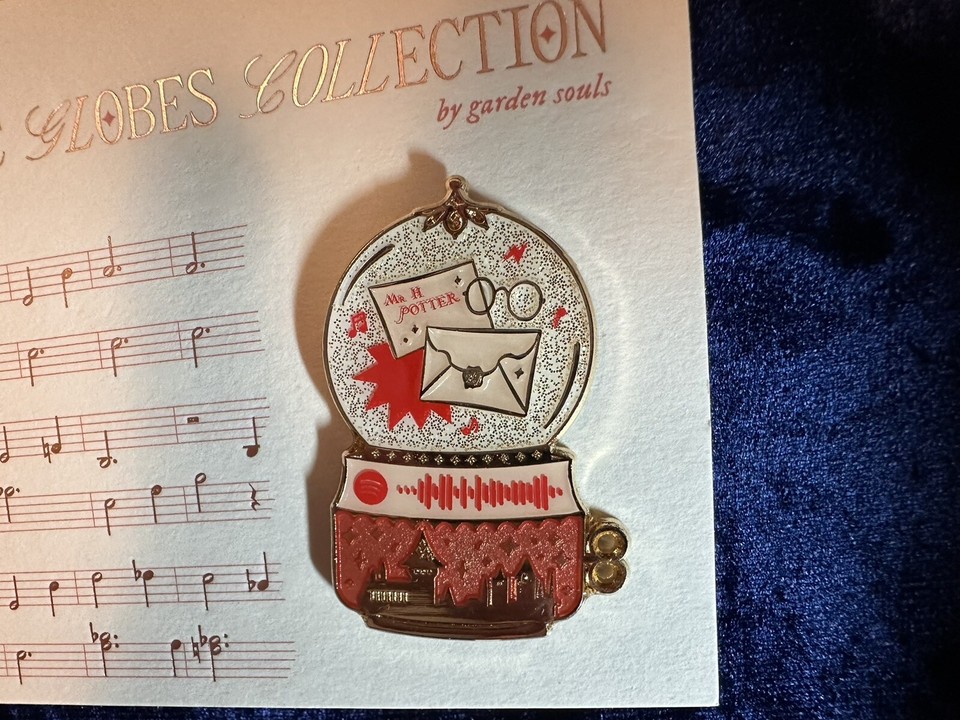Harry Potter Pin Fantasy Harry’s Wondrous World Music Globe Garden ...