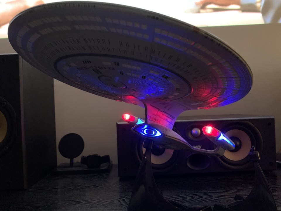 RARE Star Trek Starship USS Enterprise NCC-1701-D Picard Diamond Select ...