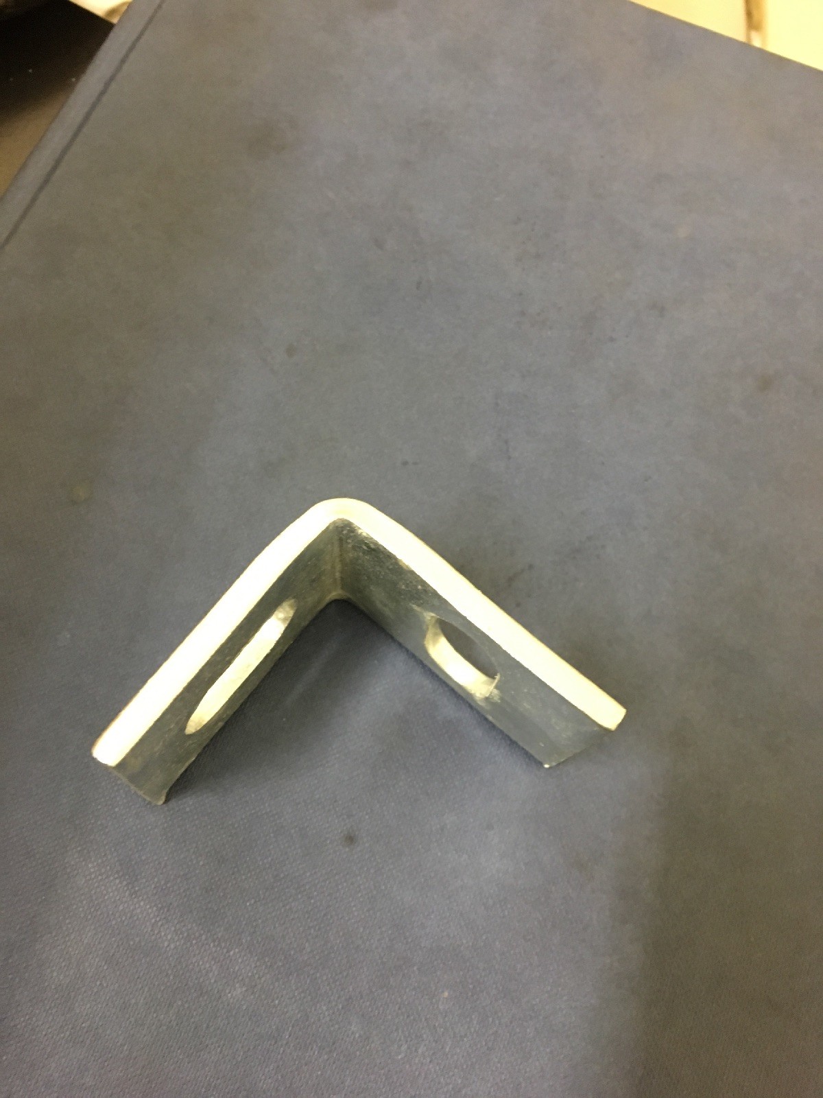 20 x 30mm ANGLE CLEATS GALVANISED - FENCING PANELS POSTS CLEATS | eBay UK