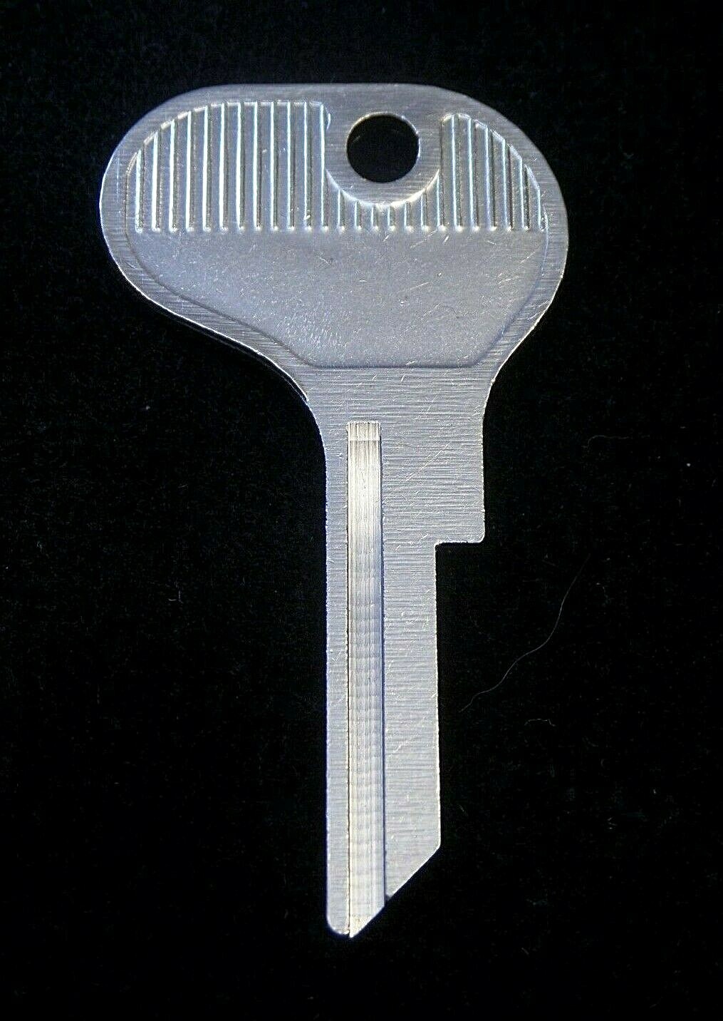 NE10 BOSCH Ignition Key Blank PORSCHE 356, MBZ UNIMOG MAGIRUS DEUTZ ...