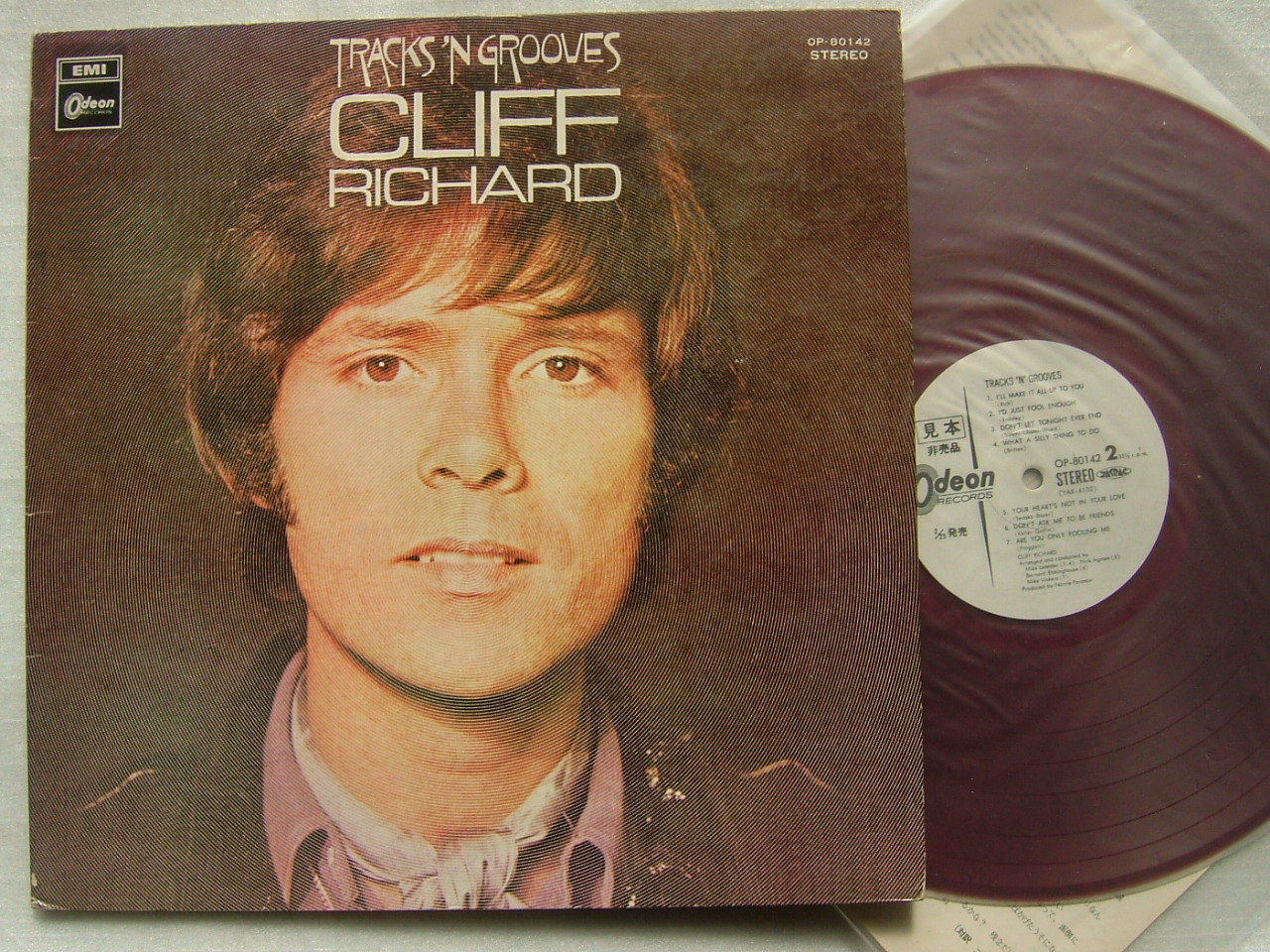 PROMO WHITE LABEL RED VINYL / CLIFF RICHARD TRACK'S N GROOVES | eBay