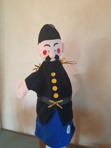 MARIONNETTE LE GENDARME DE GUIGNOL THEATRE SPECTACLE PERSONNAGE ...