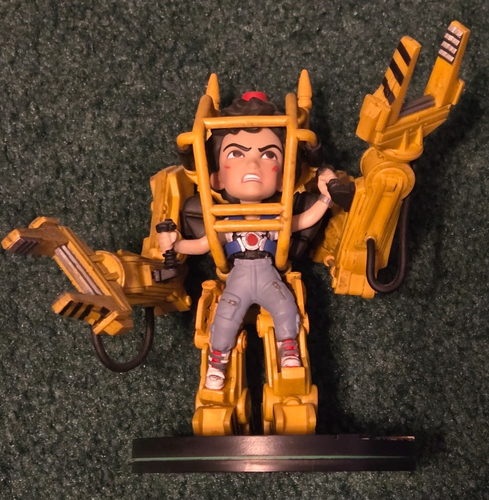 Alien Ripley Power Loader Q-Fig Elite P-5000 Yellow Mech Suit Statue ...