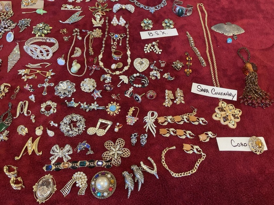 Vintage Junk Jewelry Draw Rhinestones Pegasus Coro BSK Sara Lisner ...