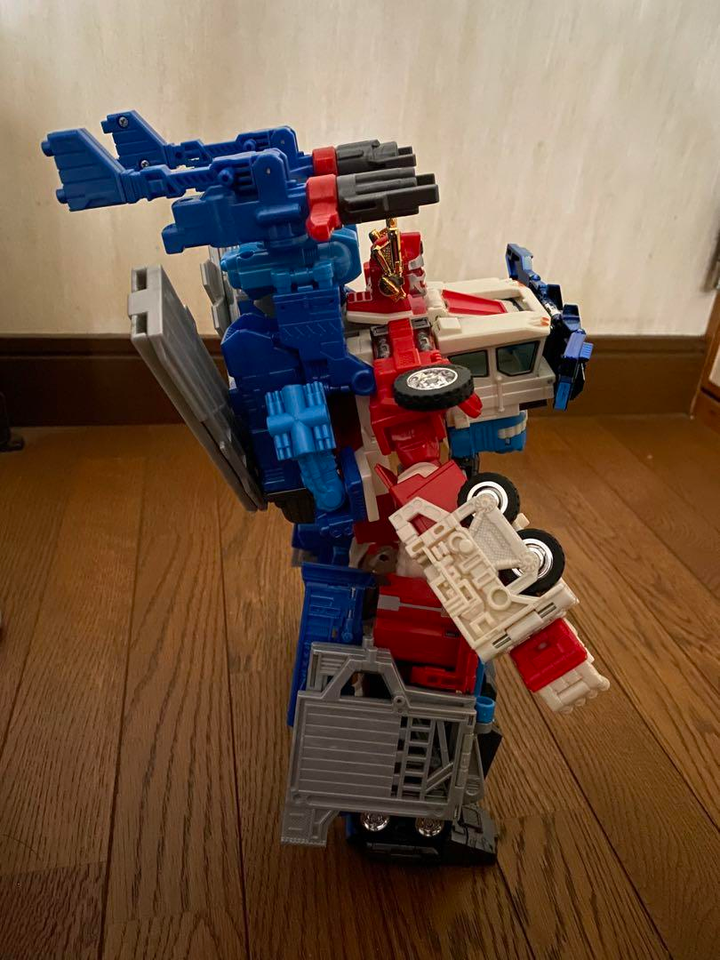 Transformers Car Robots God Fire Convoy Omega Prime RID Ultra Magnus ...