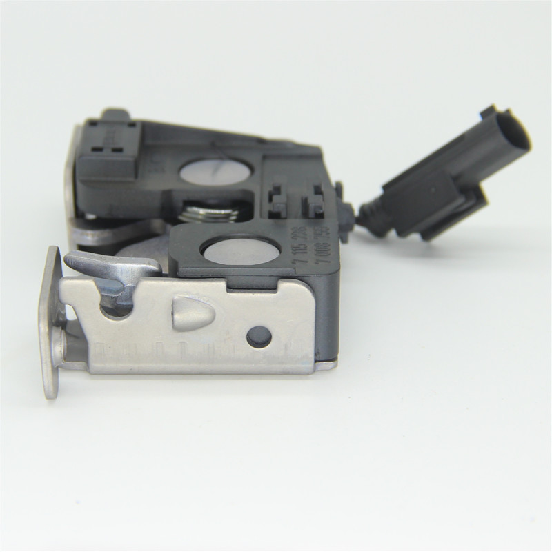 51237008755 Lower Hood Lock Lid Latch for BMW E82 E88 E90 E92 E93 E60 ...