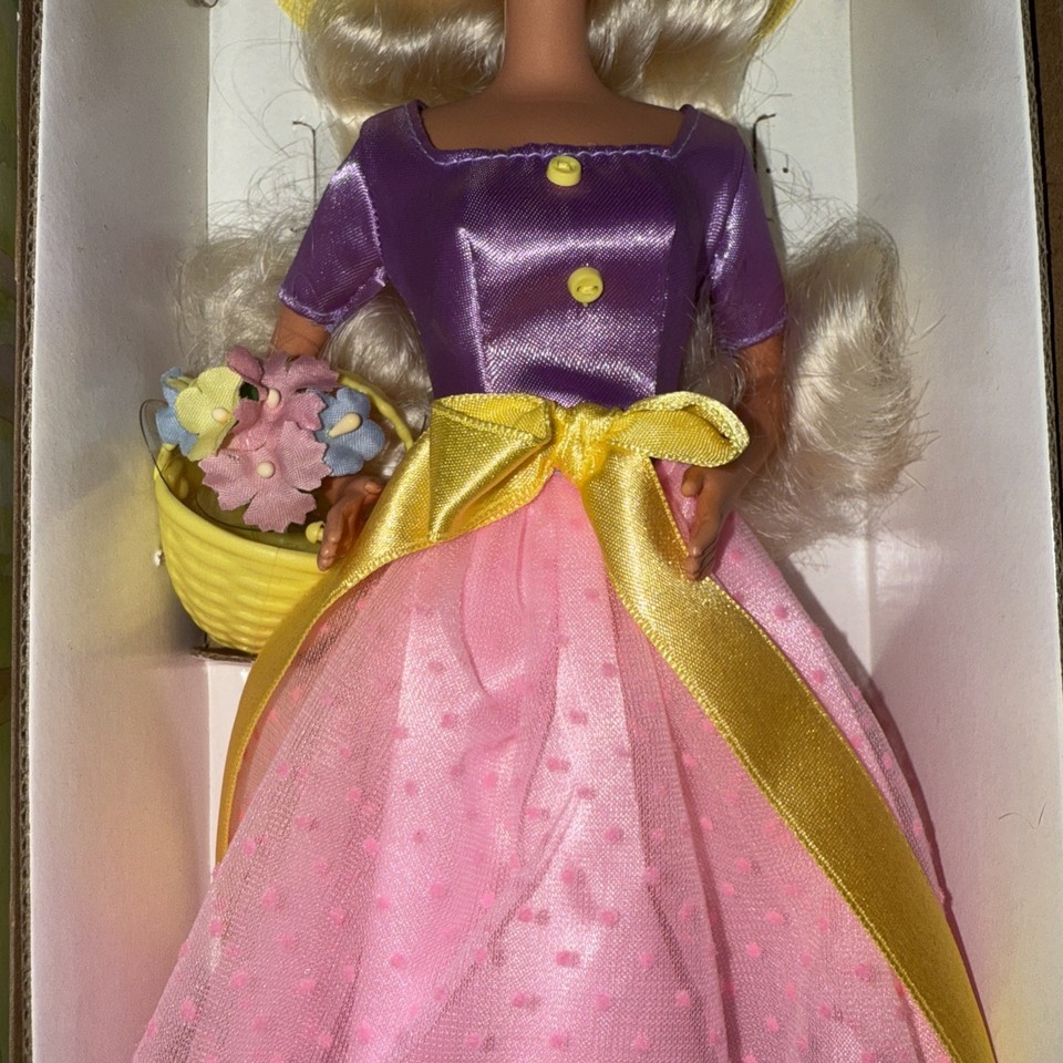 Spring Blossom Barbie 1995 Avon Exclusive Mattel 15201 NIB | eBay
