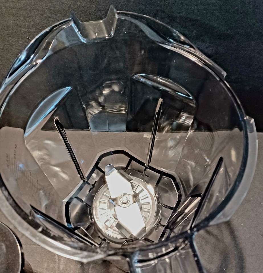 Vitamix 5000 110-120 Volt For Latin America with NEW 3 H.P. MOTOR & Low ...