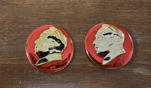 Chairman Mao Mao Tse Tung Zedong Badges China pins – lot of 2-Excellent ...