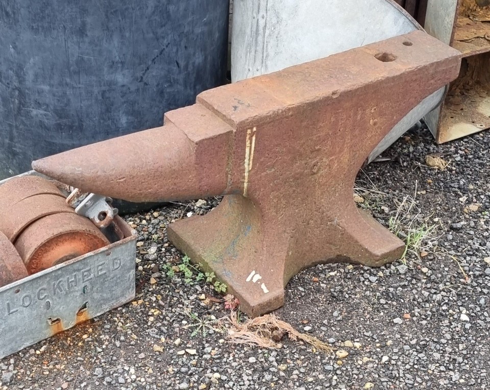 Large Blacksmiths Anvil | eBay UK