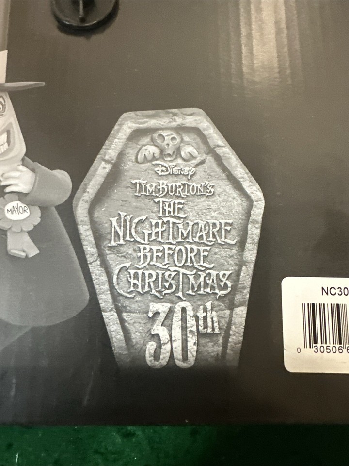 Nightmare Before Christmas Spiral Hill Wall Clock Disney 30th Annv Tim ...