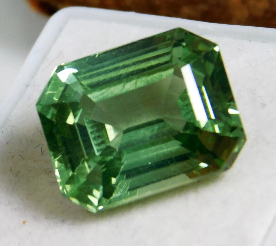 Natural 15-16 Ct Emerald Cut Mint Green Sapphire EGL Certified Loose ...