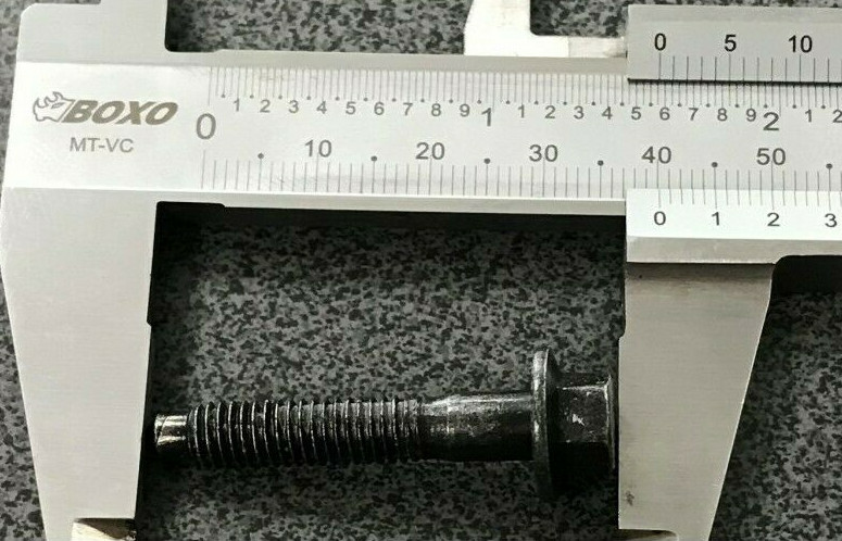 987494 OE Volvo C30, S40, V50, C70, S80, V70 Injector Bolt M6x30x33.4 ...