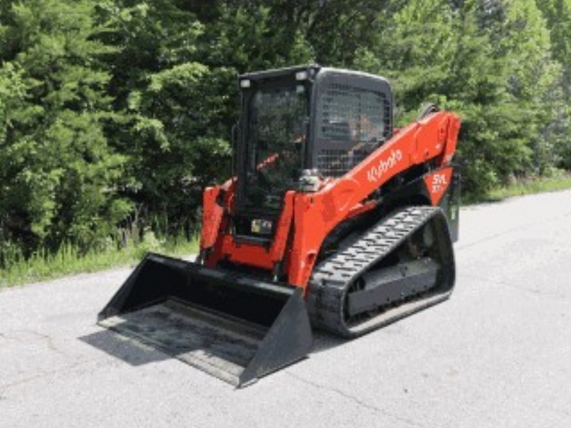 Kubota SVL97-2 Skid Steer smooth bucket high flow joystick control ...