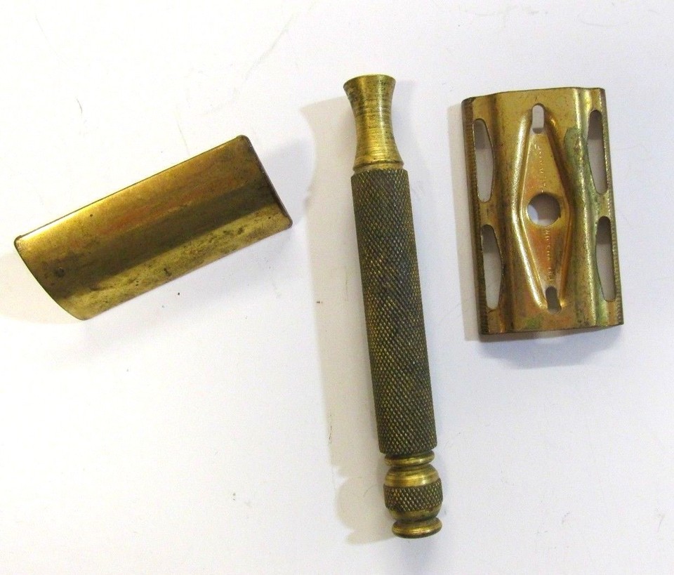 VINTAGE GILLETTE GOLD PLATED SAFETY RAZOR 3 PIECE TECH DOUBLE EDGE ...