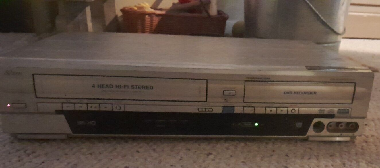 FUNAI SV2000 WV20V6 VCR/DVD Recorder Combo 4 Head Hi-Fi NO Remote ...