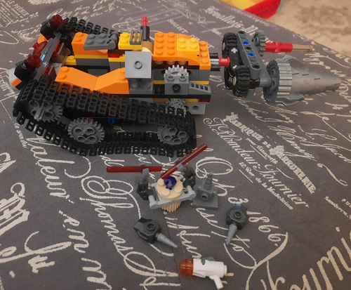 2015 LEGO Ultra Agents 70168 Drillex Diamond Job - Near Complete No ...