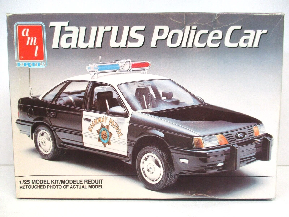 Ford Taurus Car Model Kit