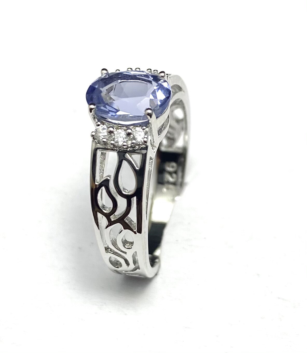 R1214P Filigree Mt. St. Helens Purple Helenite 6x8mm 1.2Ct Sterling ...