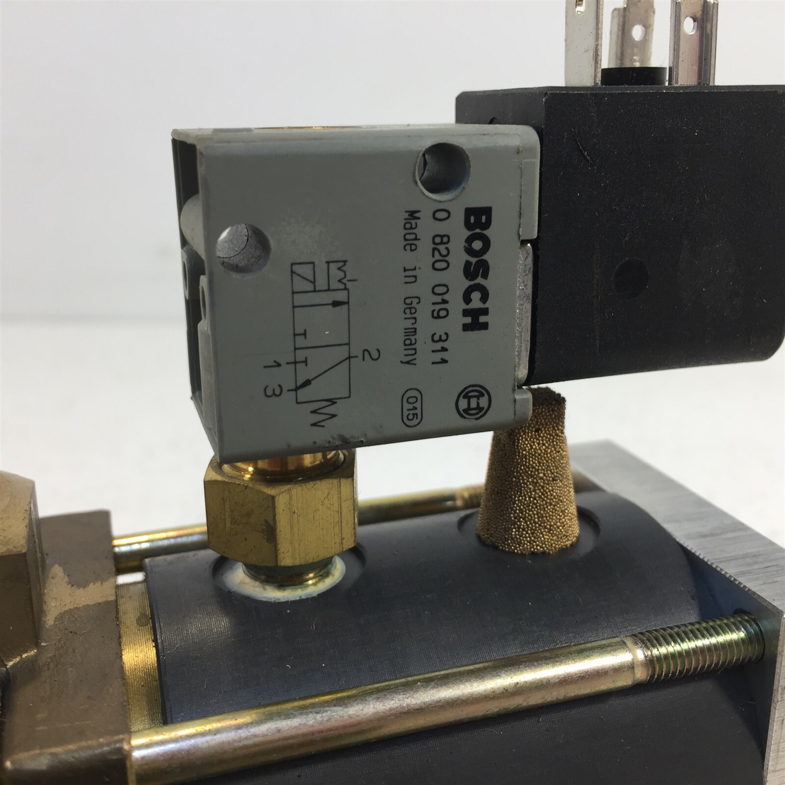 Chiron Tuttlinge 3-LVP 15 NC Coaxial Valve 99 15C1 1/2BD 24P Emulsion 1 ...