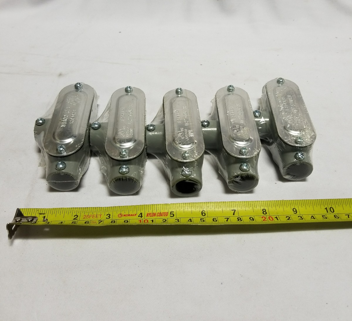 Lot of 5 E254321 T PVC Conduit Box 1/2" w/ cover. Vol:4.25CU.in T, Sbwh ...