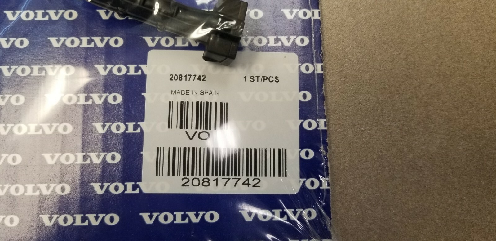 20817742 VOLVO SEALING STRIP *OEM* | eBay