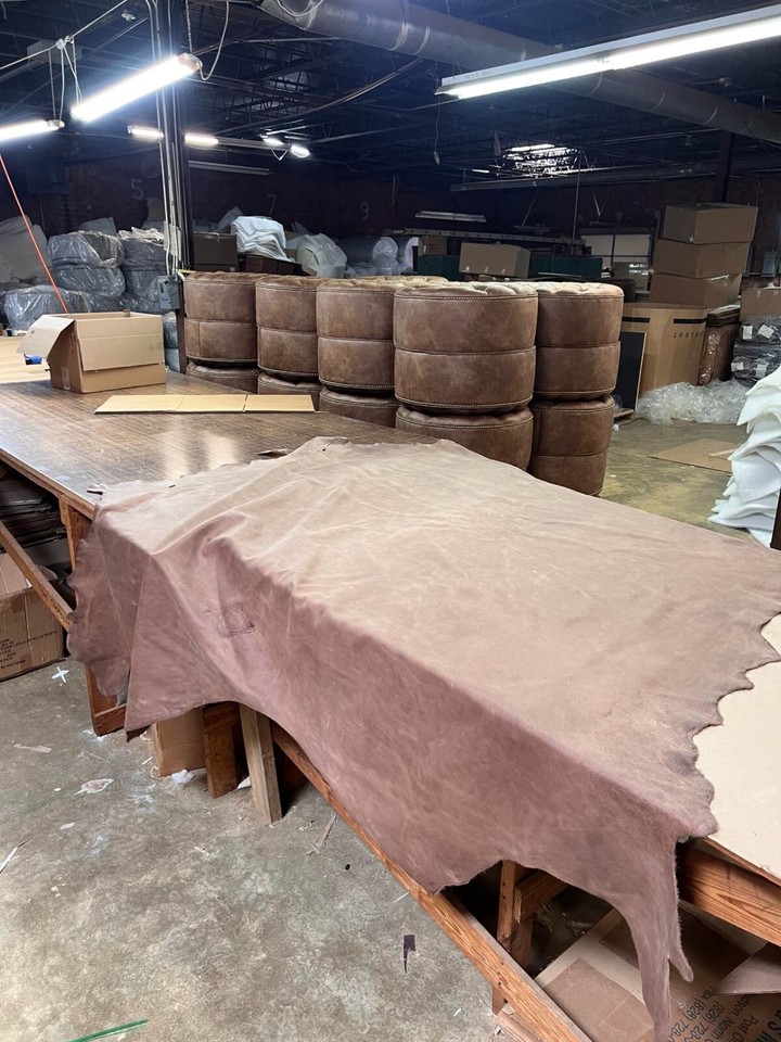Red-Brown Saddle Leather Hide Upholstery Whole Full Cow Hide 50 Square ...