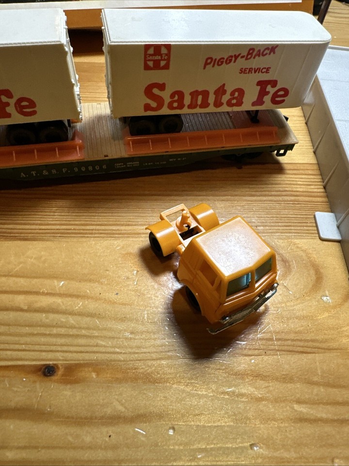 TYCO Vintage HO Scale Santa Fe Piggyback Flat Car Set #T348A-500 | eBay