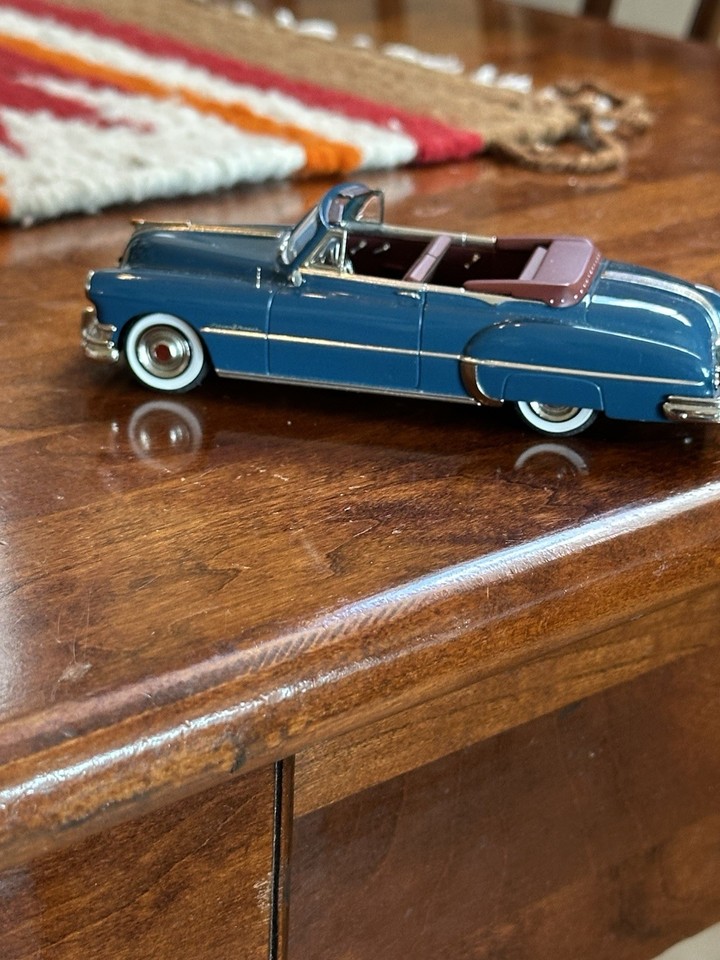 Motor City /USA 1950 Pontiac Convertible(MC46 )1:43 White Metal Diecast ...