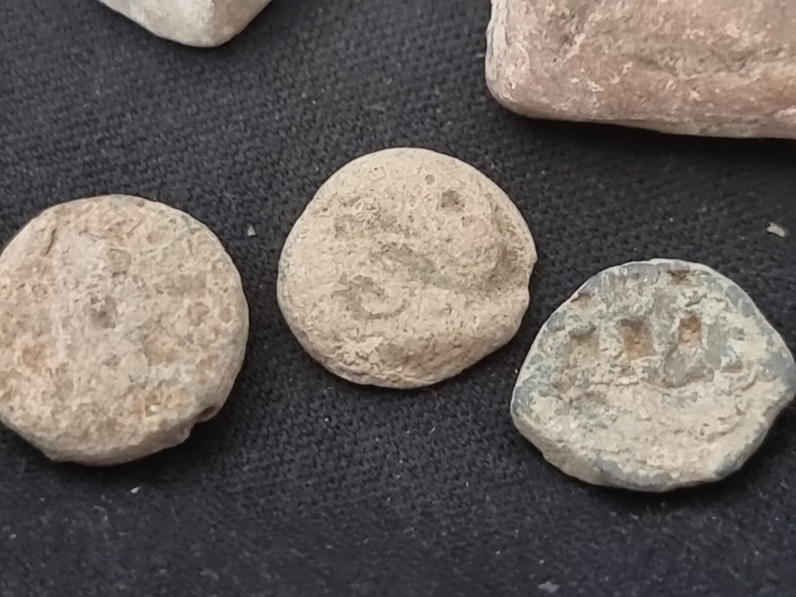 Viking lead hoard coin & trade weights 3 decorated A must see ...