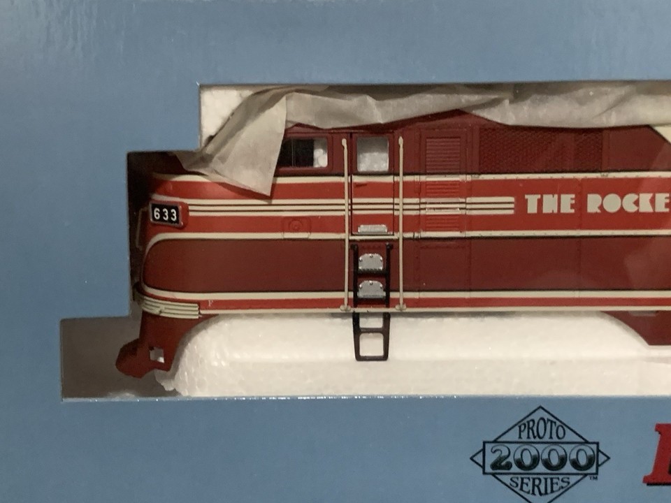 HO Scale PROTO 2000 EMD E7 DCC Ready Diesel Locomotive ROCK ISLAND "The ...