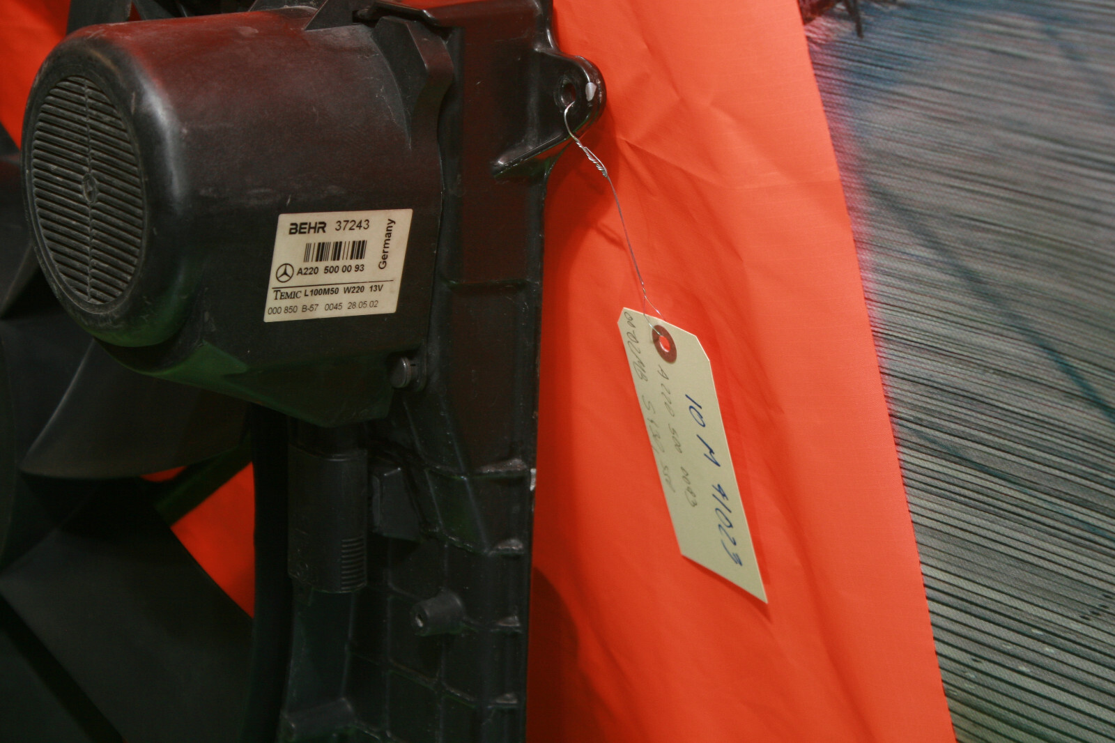 00 02 MERCEDES S430 S500 ELECTRIC COOLING FAN ASSEMBLY A2205000093 ...