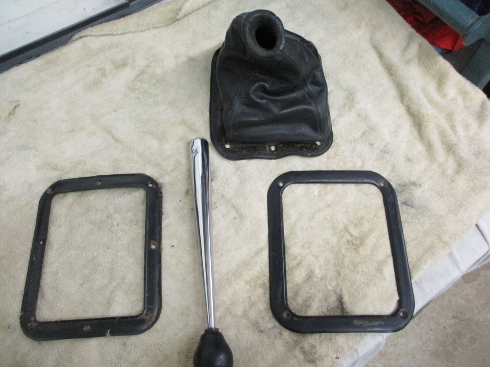 1982-1993 CHEVY S10 GMC S15 Manual Shifter Shift Boot Mount Plates ...