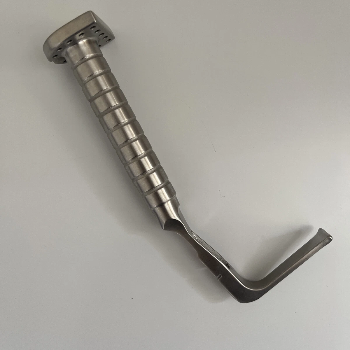 Lighted Retractor | Shelly Lighting