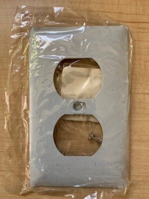 NEW Hubbell SS8 Brushed Stainless Steel Wall Cover Plate for Duplex ...