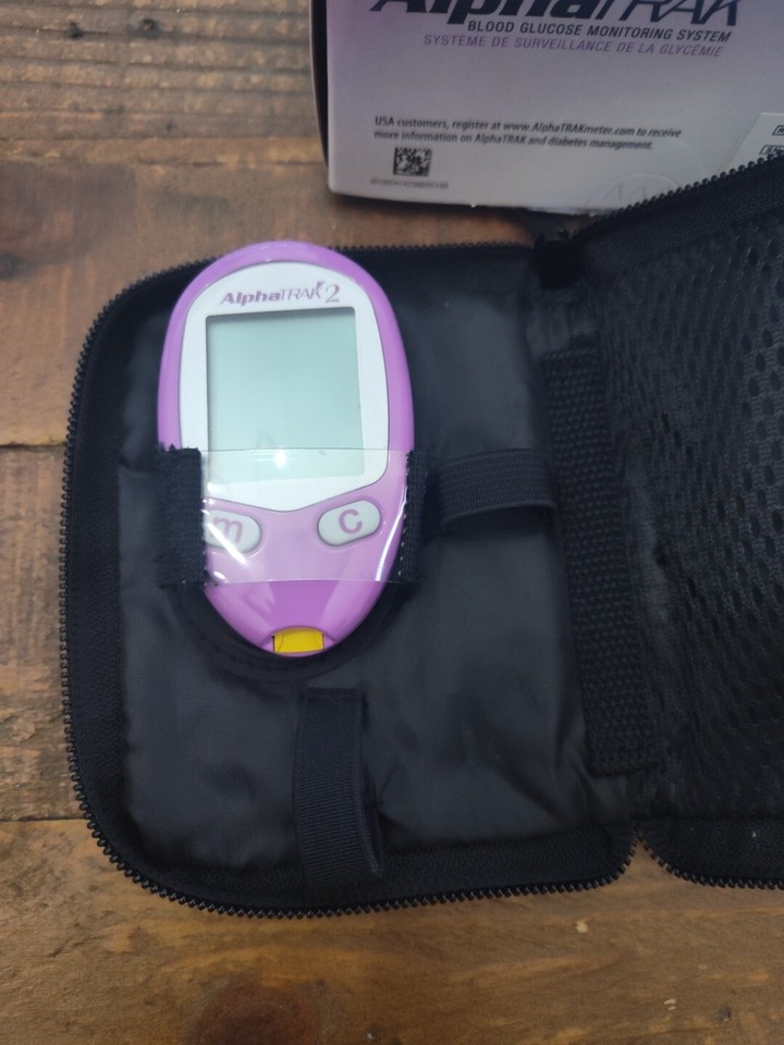 AlphaTrak 2 Blood Glucose Monitoring System for Cats & Dogs (Strips Are ...