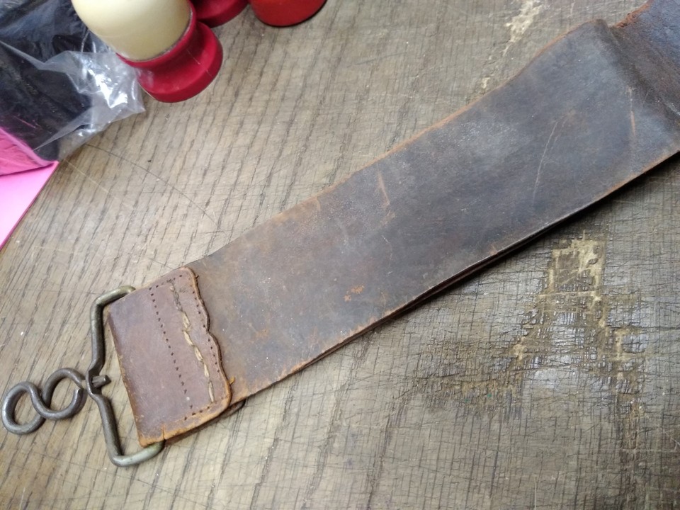 Vtg Antique Leather Barber Shop Straight Razor Sharpening Strop 16 ...