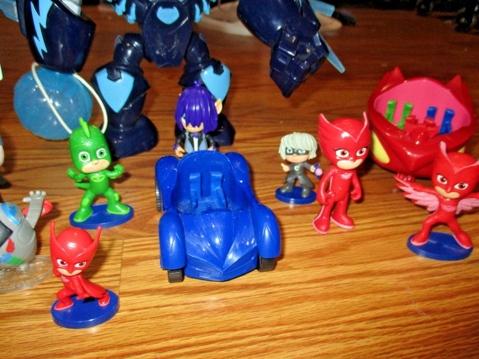 PJ Masks Toys Lot of 10+ Items, Robo Catboy, Owlette, Luna Girl, more ...