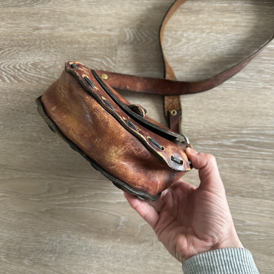 Vintage 60’s,70's Hard Leather Saddle Bucket Shoulder Bag Purse Boho ...