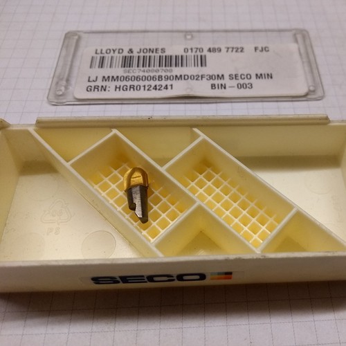 1 SECO MM06 MINIMASTER carbide insert MM06-06006B90MD02F30M milling 3mm ...