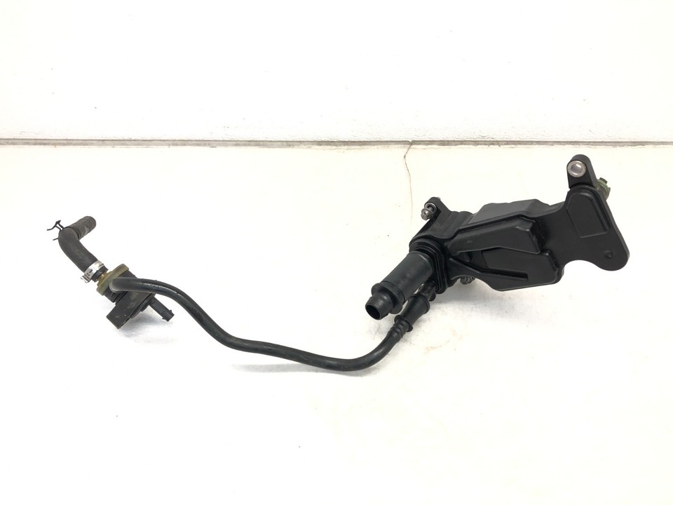 2015-2020 MERCEDES W205 C300 2.0L I4 OIL SEPARATOR BOOST PRESSURE VALVE ...