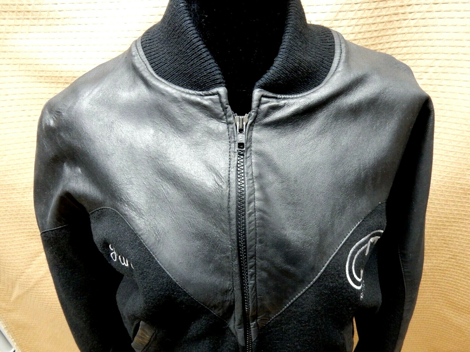 VINTAGE BATMAN RETURNS LEATHER VARSITY JACKET MONOGRA… - Gem