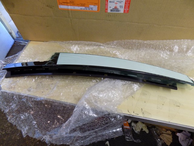 Genuine Land Rover Discovery Sport Rear LH Door Front Finisher LR058490 ...