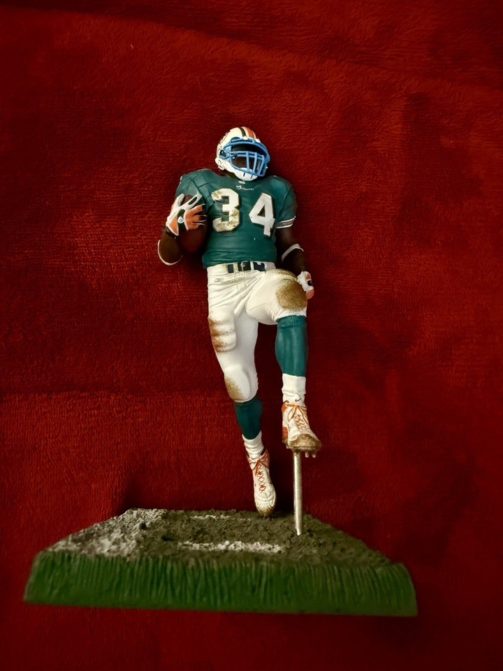RICKY WILLIAMS - Miami Dolphins - McFarlane NFL 2004 Series 10 Green ...